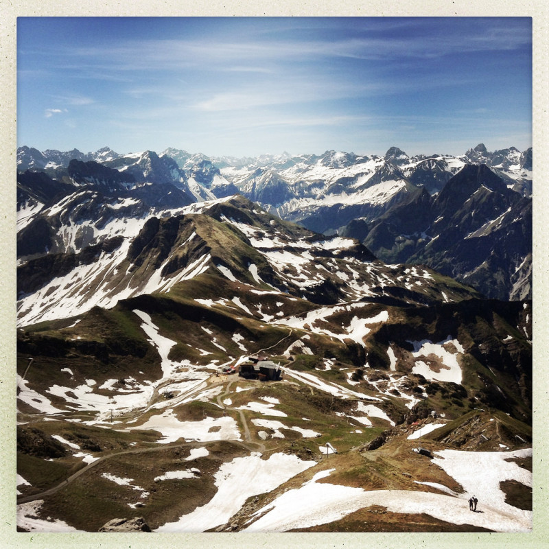 Muntii Alpi (by Knopf) ⋆ K.J. Mecklenfeld